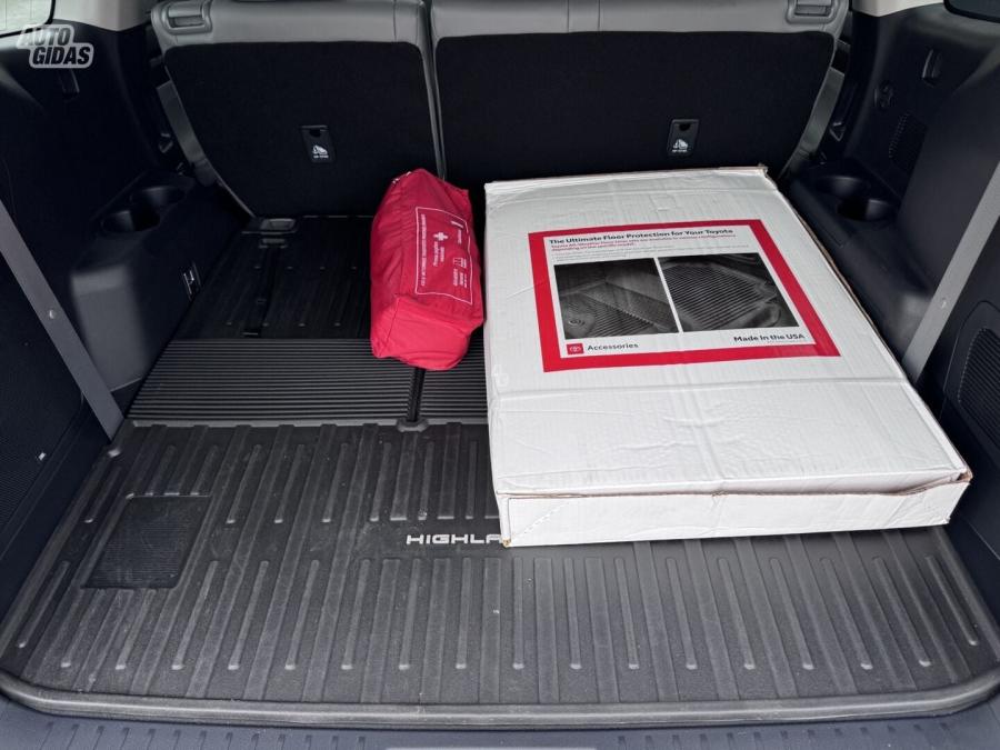 Zils Toyota Highlander 2023 Avižieniai, ar dzinēja tilpumu 2.50 L un nobraukumu 16 tūkst. km par 49950 €, foto 13 vietnē AUTOMOTO.COM.LV