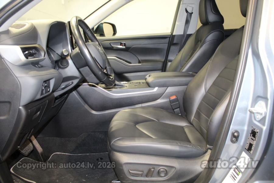 Zils Toyota Highlander 2021 Tallina, ar dzinēja tilpumu 2.50 L un nobraukumu 74 tūkst. km par 39490 €, foto 11 vietnē AUTOMOTO.COM.LV