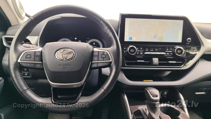 Blue Toyota Highlander 2023 in Tallinn, with an engine capacity of 2.49 L and mileage of 74 thousand km for 50995 €, photo 9 on AUTOMOTO.COM.LV