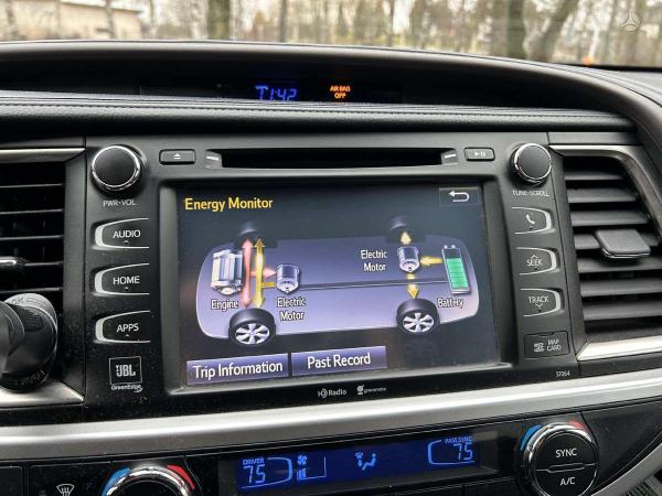 Brūns Toyota Highlander 2015 Viļņa, ar dzinēja tilpumu 3.46 L un nobraukumu 243 tūkst. km par 18600 €, foto 11 vietnē AUTOMOTO.COM.LV