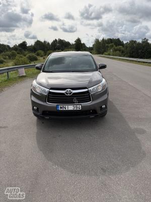 Brūns Toyota Highlander 2016 Kretinga, ar dzinēja tilpumu 3.50 L un nobraukumu 270 tūkst. km par 16000 €, foto 4 vietnē AUTOMOTO.COM.LV