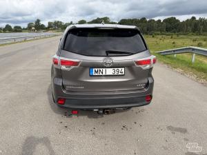 Brūns Toyota Highlander 2016 Kretinga, ar dzinēja tilpumu 3.50 L un nobraukumu 270 tūkst. km par 16000 €, foto 6 vietnē AUTOMOTO.COM.LV