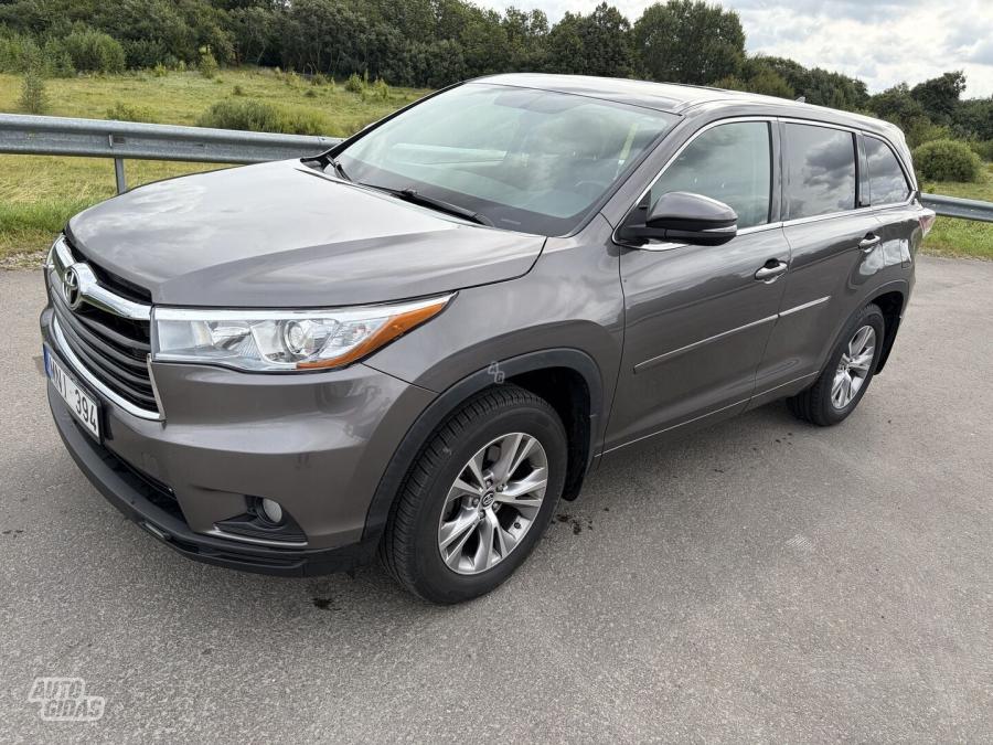 Brūns Toyota Highlander 2016 Kretinga, ar dzinēja tilpumu 3.50 L un nobraukumu 270 tūkst. km par 16000 €, foto 8 vietnē AUTOMOTO.COM.LV
