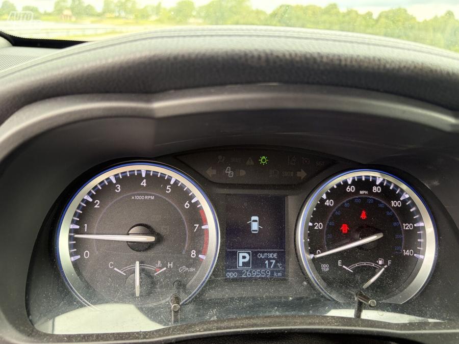 Brūns Toyota Highlander 2016 Kretinga, ar dzinēja tilpumu 3.50 L un nobraukumu 270 tūkst. km par 16000 €, foto 18 vietnē AUTOMOTO.COM.LV