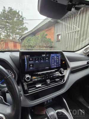 Brūns Toyota Highlander 2022 Rīga, ar dzinēja tilpumu 2.50 L un nobraukumu 104 tūkst. km par 40999 €, foto 6 vietnē AUTOMOTO.COM.LV