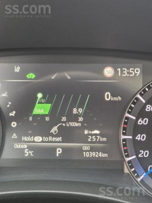 Brūns Toyota Highlander 2022 Rīga, ar dzinēja tilpumu 2.50 L un nobraukumu 104 tūkst. km par 40999 €, foto 7 vietnē AUTOMOTO.COM.LV