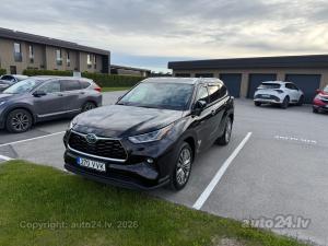 Brown Toyota Highlander 2021 in Tallinn, with an engine capacity of 2.50 L and mileage of 82 thousand km for 37900 €, photo  on AUTOMOTO.COM.LV