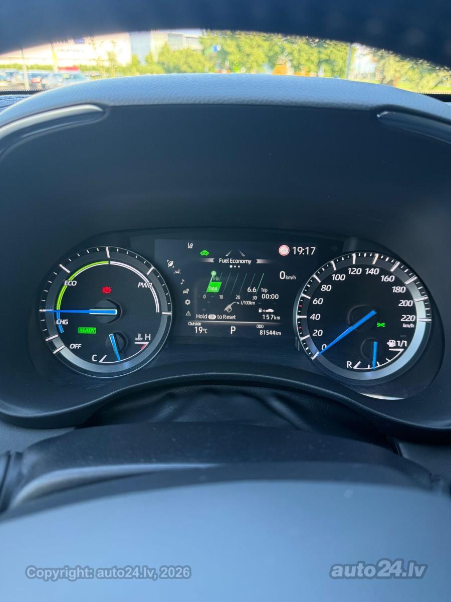 Brūns Toyota Highlander 2021 Tallina, ar dzinēja tilpumu 2.50 L un nobraukumu 82 tūkst. km par 37900 €, foto 6 vietnē AUTOMOTO.COM.LV