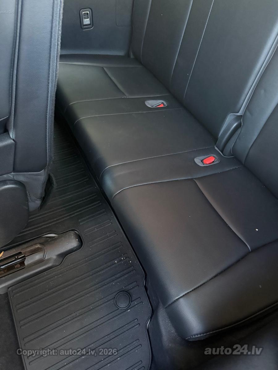 Brūns Toyota Highlander 2021 Tallina, ar dzinēja tilpumu 2.50 L un nobraukumu 82 tūkst. km par 37900 €, foto 10 vietnē AUTOMOTO.COM.LV