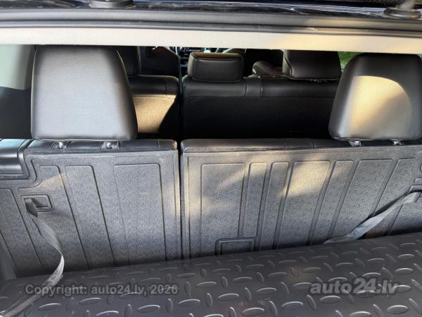 Brown Toyota Highlander 2021 in Tallinn, with an engine capacity of 2.50 L and mileage of 82 thousand km for 37900 €, photo 10 on AUTOMOTO.COM.LV