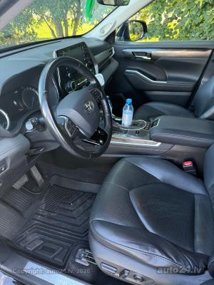 Brūns Toyota Highlander 2021 Tallina, ar dzinēja tilpumu 2.50 L un nobraukumu 82 tūkst. km par 37900 €, foto 15 vietnē AUTOMOTO.COM.LV