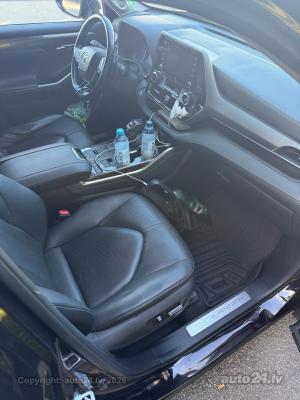 Brūns Toyota Highlander 2021 Tallina, ar dzinēja tilpumu 2.50 L un nobraukumu 82 tūkst. km par 37900 €, foto 18 vietnē AUTOMOTO.COM.LV