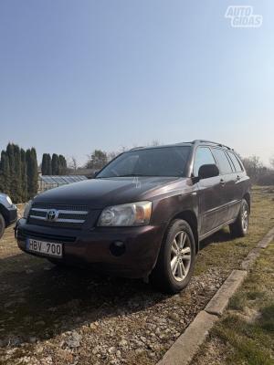 Toyota Highlander 2006 Viļņa, ar dzinēja tilpumu 3.30 L un nobraukumu 312 tūkst. km par 2700 €, foto 4 vietnē AUTOMOTO.COM.LV