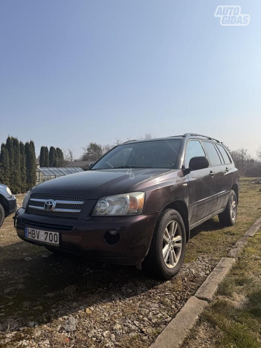 Toyota Highlander 2006 Viļņa, ar dzinēja tilpumu 3.30 L un nobraukumu 312 tūkst. km par 2700 €, foto 4 vietnē AUTOMOTO.COM.LV
