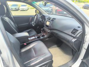 Toyota Highlander 2013 Viļņa, ar dzinēja tilpumu 3.50 L un nobraukumu 207 tūkst. km par 10500 €, foto 13 vietnē AUTOMOTO.COM.LV