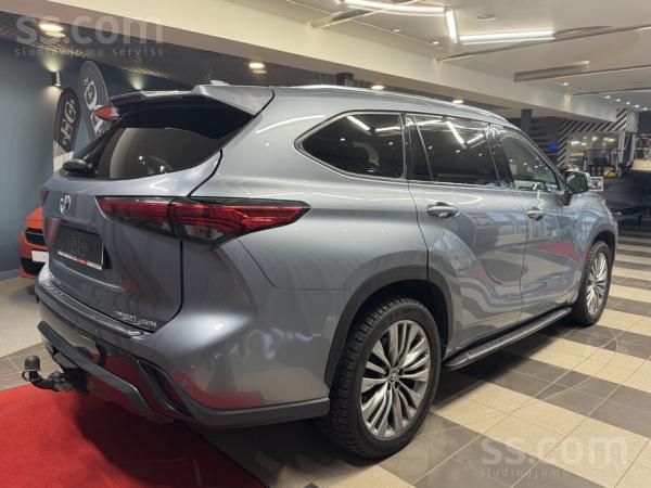 Toyota Highlander 2021 Rīga, ar dzinēja tilpumu 2.50 L un nobraukumu 75 tūkst. km par 65500 €, foto 5 vietnē AUTOMOTO.COM.LV