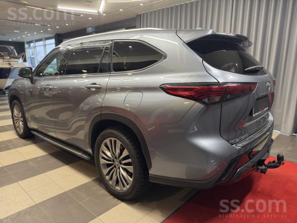 Toyota Highlander 2021 Rīga, ar dzinēja tilpumu 2.50 L un nobraukumu 75 tūkst. km par 65500 €, foto 7 vietnē AUTOMOTO.COM.LV