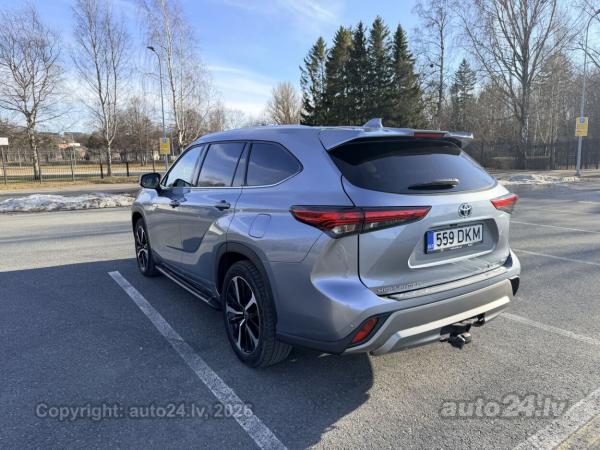 Toyota Highlander 2021 in Tallinn, with an engine capacity of 2.50 L and mileage of 73 thousand km for 44000 €, photo 7 on AUTOMOTO.COM.LV