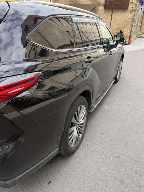Toyota Highlander 2021 Viļņa, ar dzinēja tilpumu 2.49 L un nobraukumu 130 tūkst. km par 38800 €, foto 4 vietnē AUTOMOTO.COM.LV