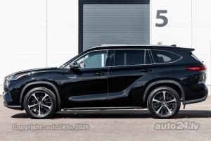 Toyota Highlander 2021 Tallina, ar dzinēja tilpumu 2.50 L un nobraukumu 82 tūkst. km par 39900 €, foto 3 vietnē AUTOMOTO.COM.LV