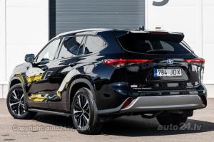 Toyota Highlander 2021 Tallina, ar dzinēja tilpumu 2.50 L un nobraukumu 82 tūkst. km par 39900 €, foto 5 vietnē AUTOMOTO.COM.LV