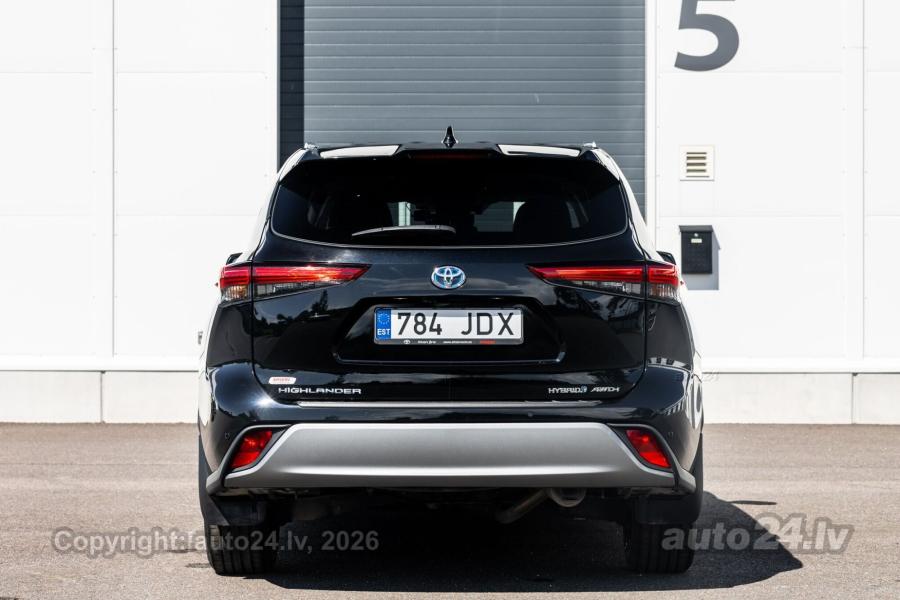 Toyota Highlander 2021 Tallina, ar dzinēja tilpumu 2.50 L un nobraukumu 82 tūkst. km par 39900 €, foto 6 vietnē AUTOMOTO.COM.LV