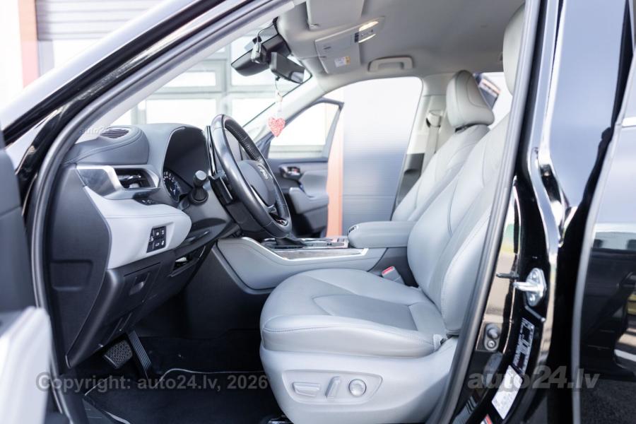 Toyota Highlander 2021 Tallina, ar dzinēja tilpumu 2.50 L un nobraukumu 82 tūkst. km par 39900 €, foto 13 vietnē AUTOMOTO.COM.LV