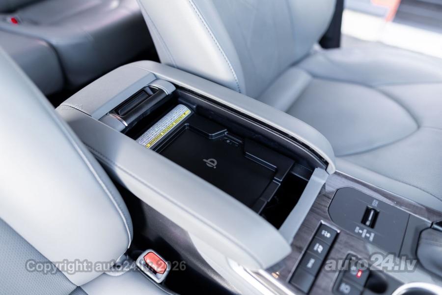 Toyota Highlander 2021 Tallina, ar dzinēja tilpumu 2.50 L un nobraukumu 82 tūkst. km par 39900 €, foto 18 vietnē AUTOMOTO.COM.LV