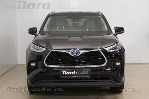 Toyota Highlander 2022 Tallina, ar dzinēja tilpumu 2.50 L un nobraukumu 45 tūkst. km par 46500 €, foto 3 vietnē AUTOMOTO.COM.LV