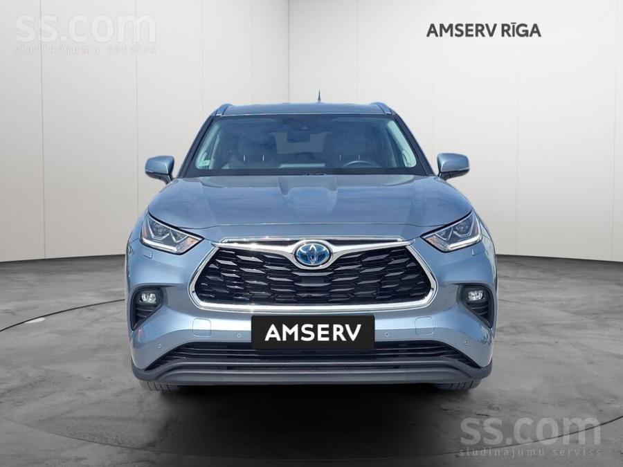 Toyota Highlander 2022 in Riga, with an engine capacity of 2.50 L and mileage of 79 thousand km for 40700 €, photo 6 on AUTOMOTO.COM.LV