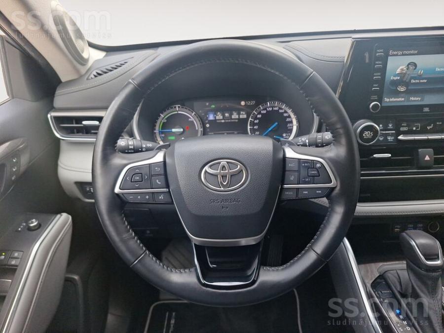Toyota Highlander 2022 in Riga, with an engine capacity of 2.50 L and mileage of 79 thousand km for 40700 €, photo 18 on AUTOMOTO.COM.LV