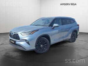 Toyota Highlander 2022 in Riga, with an engine capacity of 2.50 L and mileage of 79 thousand km for 40700 €, photo  on AUTOMOTO.COM.LV