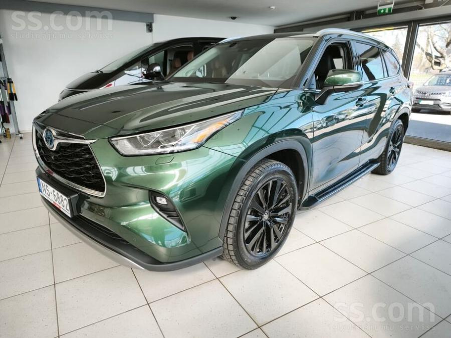 Zaļš Toyota Highlander 2023 Rīga, ar dzinēja tilpumu 2.50 L un nobraukumu 40 tūkst. km par 53900 €, foto 1 vietnē AUTOMOTO.COM.LV