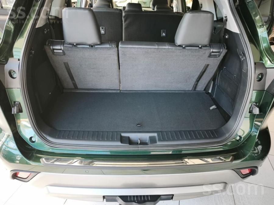 Zaļš Toyota Highlander 2023 Rīga, ar dzinēja tilpumu 2.50 L un nobraukumu 40 tūkst. km par 53900 €, foto 15 vietnē AUTOMOTO.COM.LV