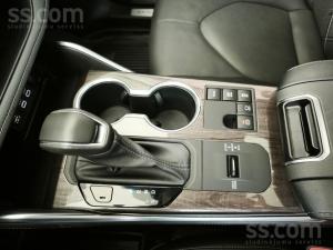 Zaļš Toyota Highlander 2023 Rīga, ar dzinēja tilpumu 2.50 L un nobraukumu 40 tūkst. km par 53900 €, foto 26 vietnē AUTOMOTO.COM.LV