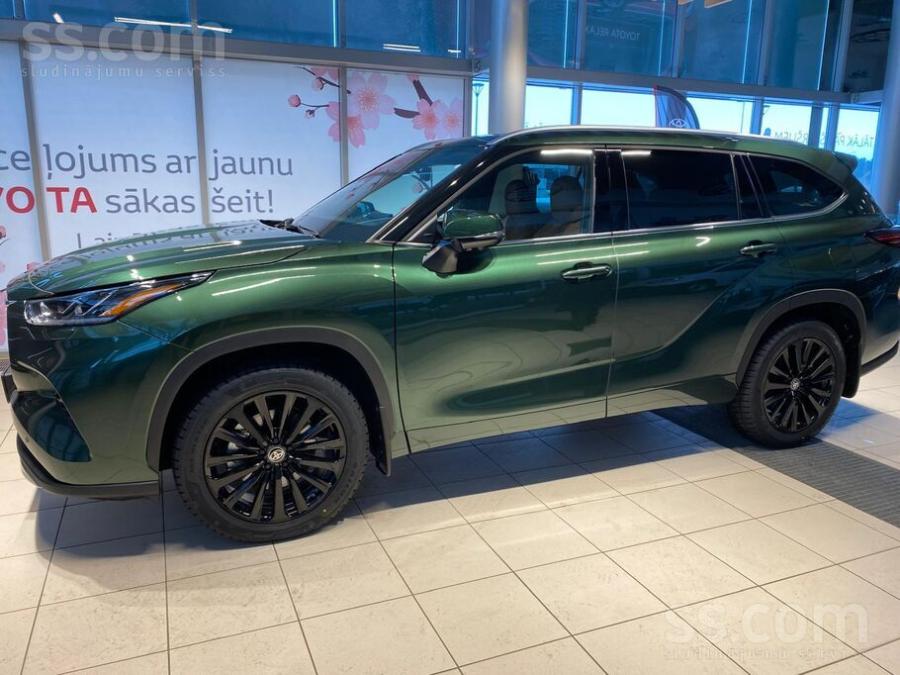 Zaļš Toyota Highlander 2025 Rīga, ar dzinēja tilpumu 2.50 L un nobraukumu 200 tūkst. km par 69500 €, foto 1 vietnē AUTOMOTO.COM.LV