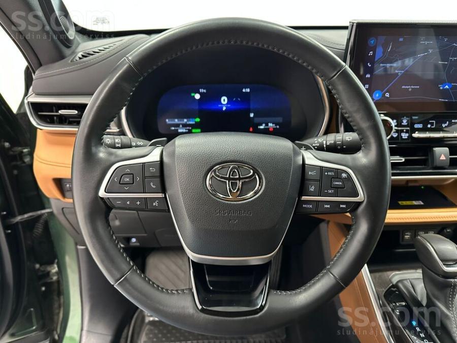 Green Toyota Highlander 2023 in Jekabpils, with an engine capacity of 2.50 L and mileage of 37 thousand km for 54900 €, photo 10 on AUTOMOTO.COM.LV