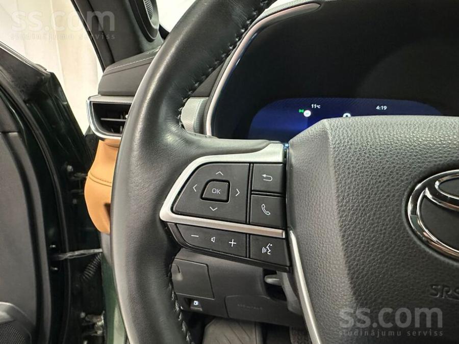 Green Toyota Highlander 2023 in Jekabpils, with an engine capacity of 2.50 L and mileage of 37 thousand km for 54900 €, photo 12 on AUTOMOTO.COM.LV
