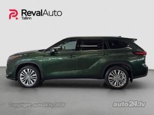 Зеленый Тойота Хайлендер 2023 в Таллин, объемом двигателя 2.50 л и пробегом 47 тыс. км за 51900 €, фото 3 на AUTOMOTO.COM.LV