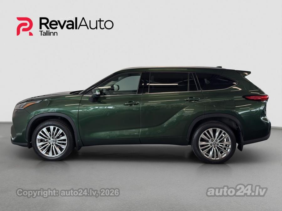 Green Toyota Highlander 2023 in Tallinn, with an engine capacity of 2.50 L and mileage of 47 thousand km for 51900 €, photo 3 on AUTOMOTO.COM.LV