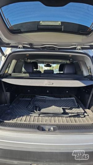 Grey Toyota Highlander 2017 in Vilnius, with an engine capacity of 3.50 L and mileage of 167 thousand km for 22500 €, photo 21 on AUTOMOTO.COM.LV