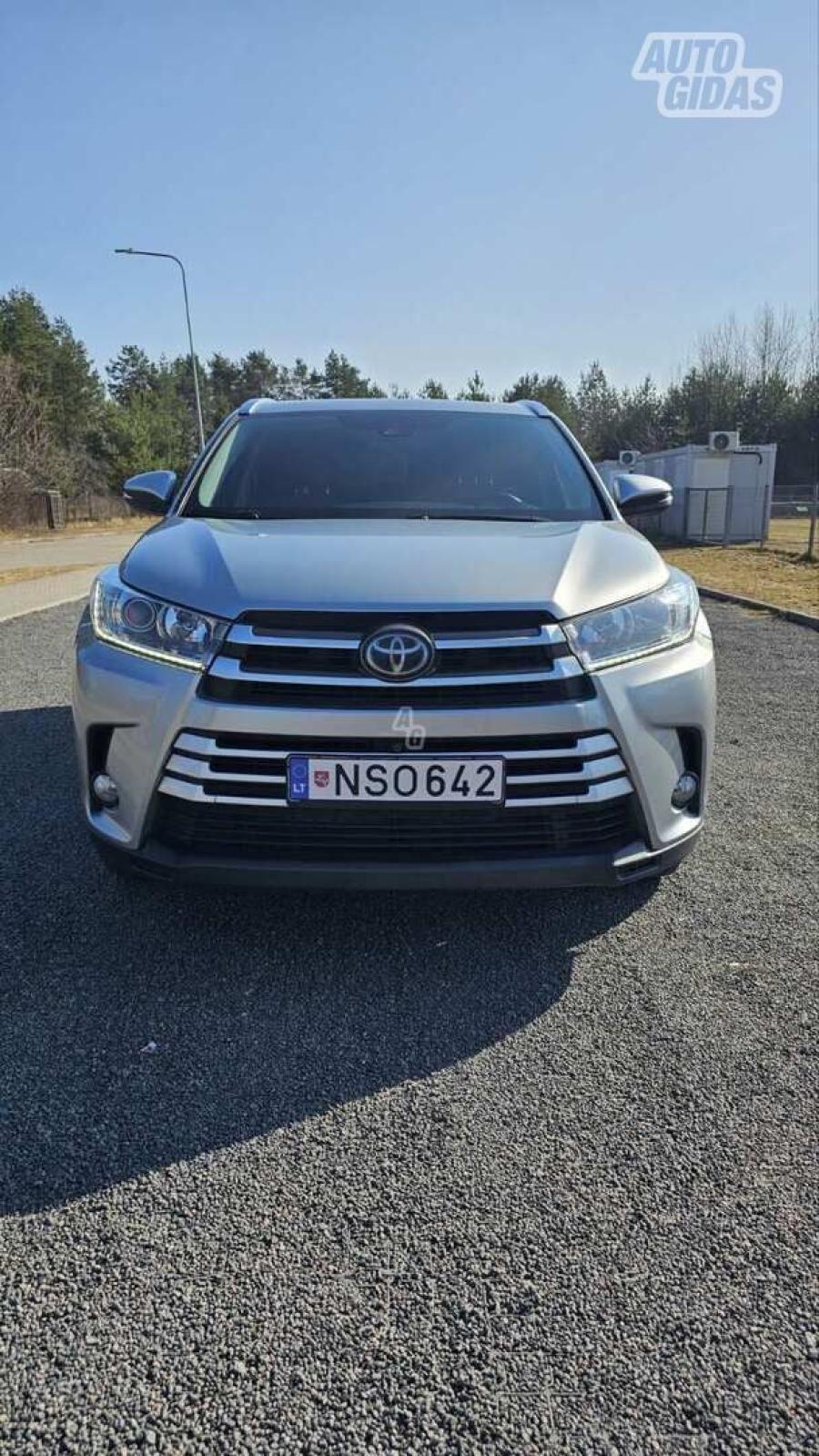 Grey Toyota Highlander 2017 in Vilnius, with an engine capacity of 3.50 L and mileage of 167 thousand km for 22500 €, photo 27 on AUTOMOTO.COM.LV