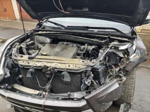 Grey Toyota Highlander 2017 in Kaunas, with an engine capacity of 3.46 L and mileage of 180 thousand km for 6500 €, photo 9 on AUTOMOTO.COM.LV