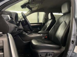 Grey Toyota Highlander 2021 in Aukstieji Rusokai, with an engine capacity of 2.50 L and mileage of 37 thousand km for 35900 €, photo 14 on AUTOMOTO.COM.LV
