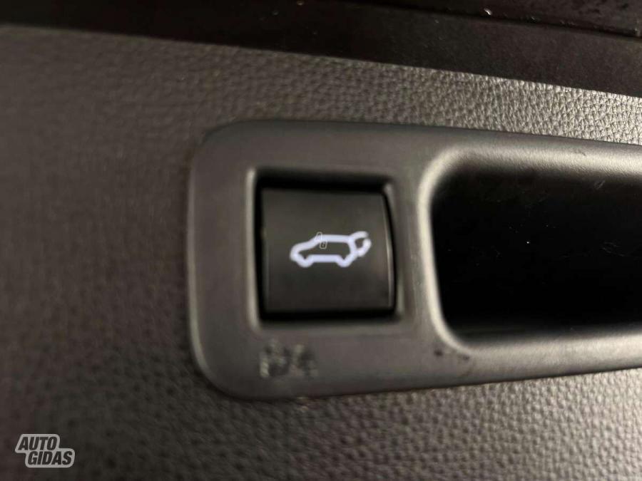 Grey Toyota Highlander 2021 in Aukstieji Rusokai, with an engine capacity of 2.50 L and mileage of 37 thousand km for 35900 €, photo 34 on AUTOMOTO.COM.LV