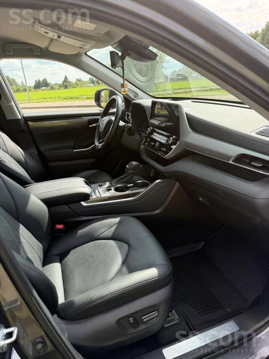 Pelēks Toyota Highlander 2021 Rīga, ar dzinēja tilpumu 2.50 L un nobraukumu 39 tūkst. km par 42000 €, foto 8 vietnē AUTOMOTO.COM.LV