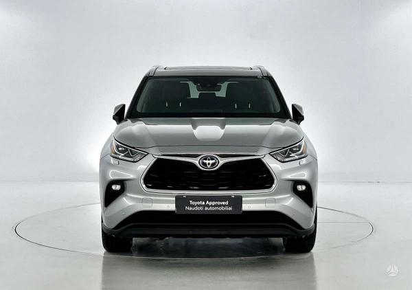 Grey Toyota Highlander 2021 in Vilnius, with an engine capacity of 2.49 L and mileage of 156 thousand km for 38900 €, photo 6 on AUTOMOTO.COM.LV