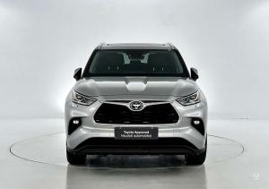 Grey Toyota Highlander 2021 in Vilnius, with an engine capacity of 2.49 L and mileage of 156 thousand km for 38900 €, photo 6 on AUTOMOTO.COM.LV