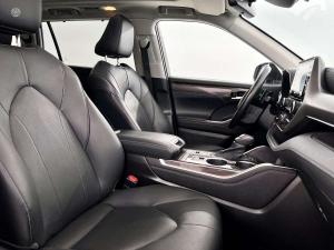 Grey Toyota Highlander 2021 in Vilnius, with an engine capacity of 2.49 L and mileage of 156 thousand km for 38900 €, photo 7 on AUTOMOTO.COM.LV
