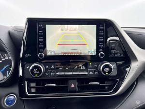 Grey Toyota Highlander 2021 in Vilnius, with an engine capacity of 2.49 L and mileage of 156 thousand km for 38900 €, photo 15 on AUTOMOTO.COM.LV